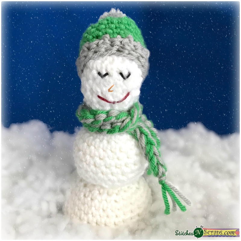 Sleepy Snowman | AllFreeCrochet.com