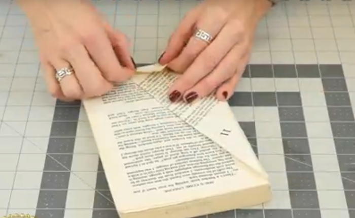 Folded Book Christmas Tree | FaveCrafts.com