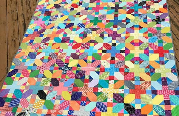 30 Free Bed Quilt Patterns to Warm Up With | FaveQuilts.com