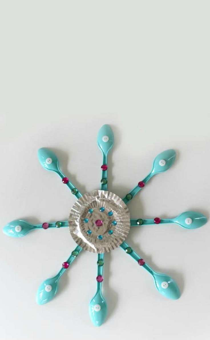 21 Snowflake Crafts for Adults | FaveCrafts.com