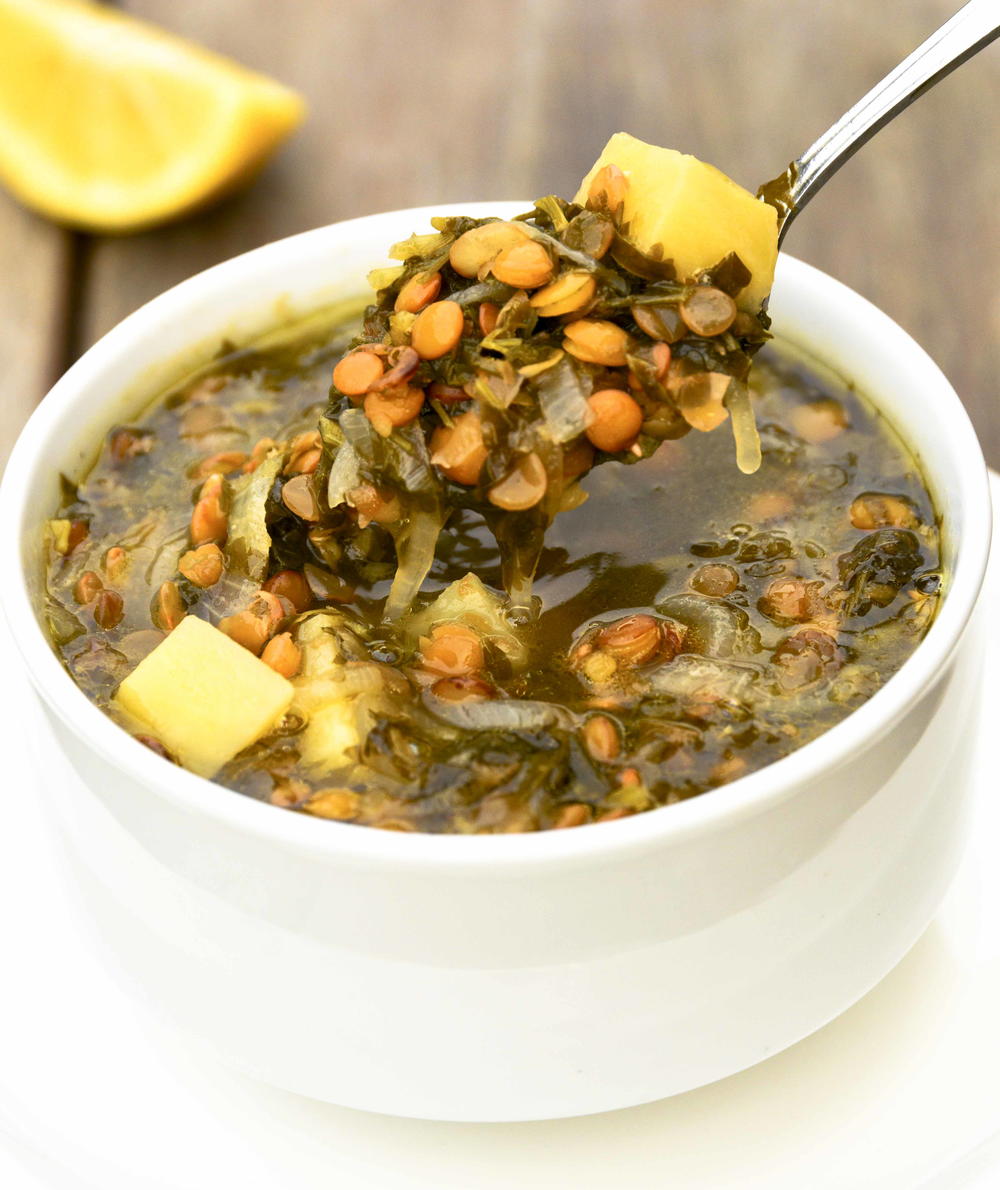 Sour Lentil Soup (Addas Bhamod) | FaveHealthyRecipes.com