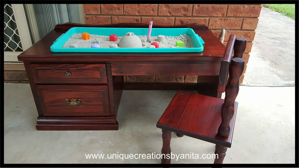 Unique Sandpit Desk | DIYIdeaCenter.com