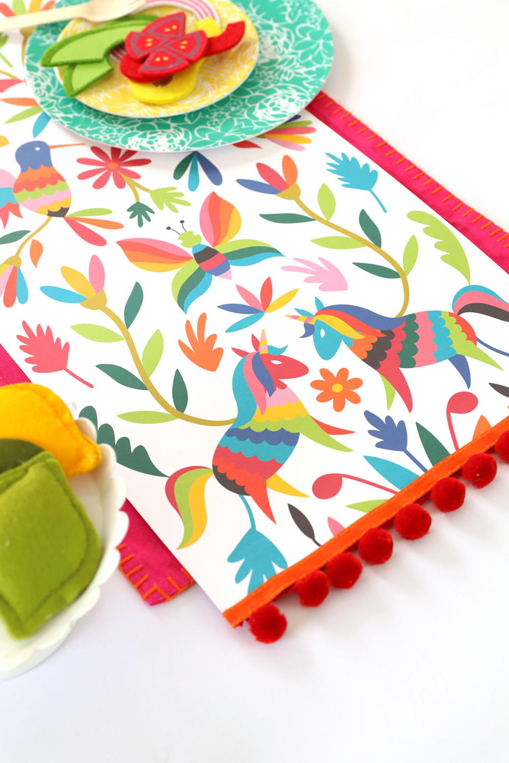 Mexican Otomi 10 Minute Table Runner AllFreeHolidayCrafts Mexican Otomi 10 Minute Table Runner AllFreeHolidayCrafts