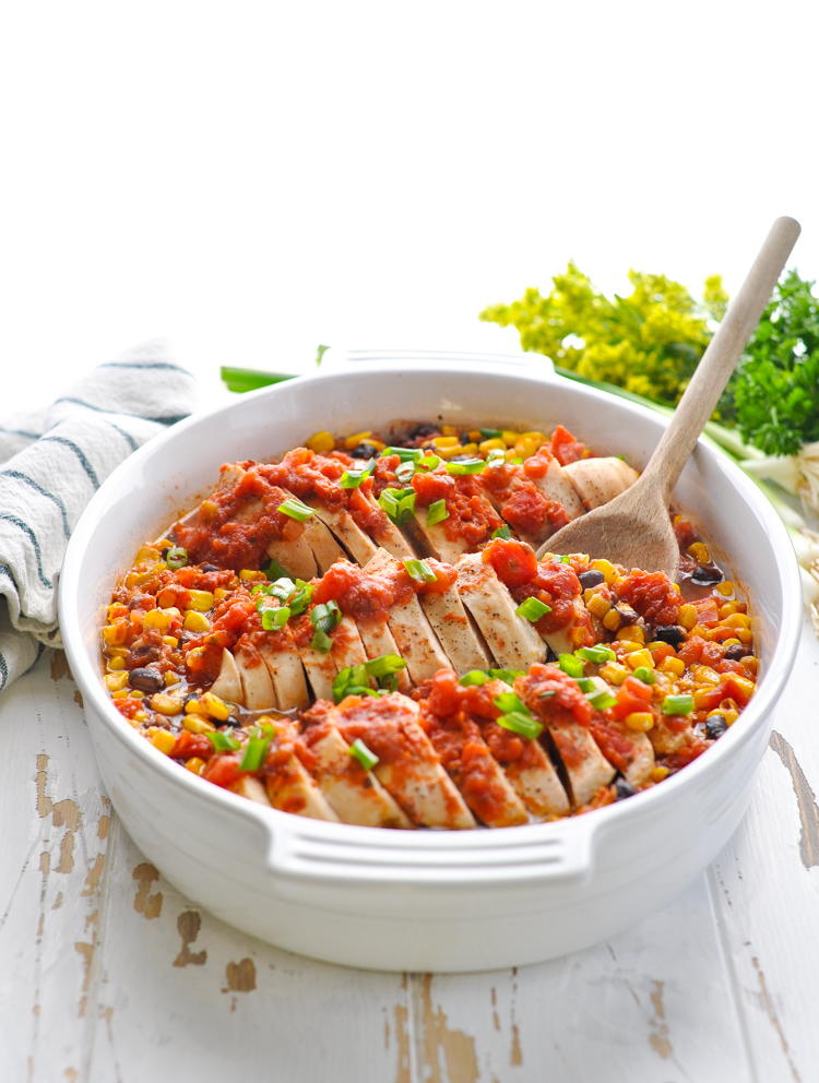 Zero Point Dump-and-Bake Salsa Chicken | FaveHealthyRecipes.com