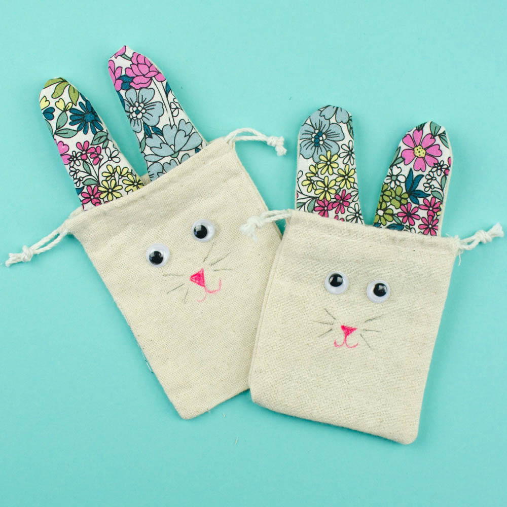 DIY Easter Treat Bags | DIYIdeaCenter.com
