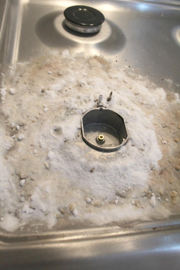 How to Clean a Stove | DIYIdeaCenter.com