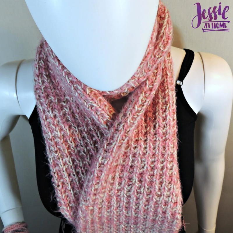 Broken Rib Scarf | FaveCrafts.com