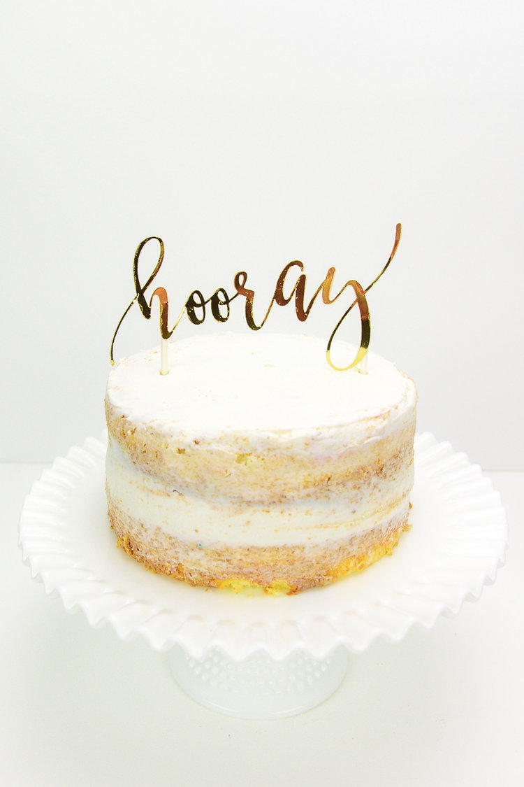Easy Cake Topper | AllFreeDIYWeddings.com