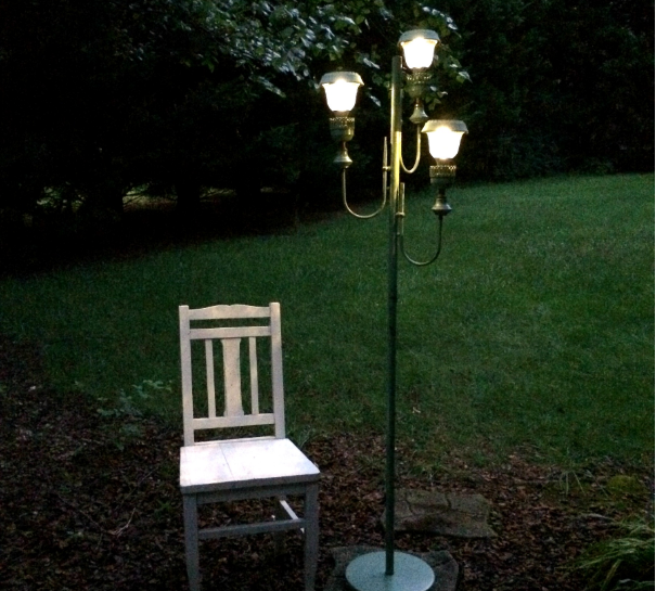 Charming DIY Solar Lamps | DIYIdeaCenter.com
