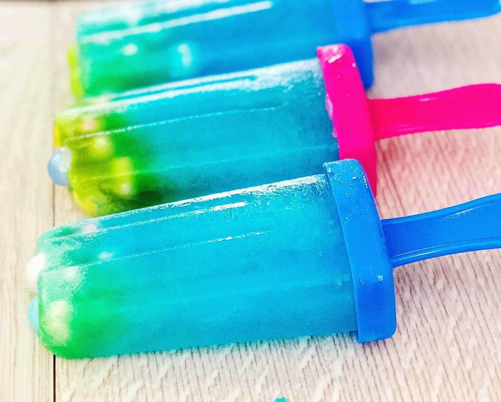 Mermaid Popsicles | RecipeLion.com