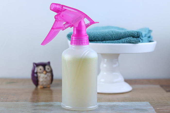 Dusting Spray Recipe | DIYIdeaCenter.com