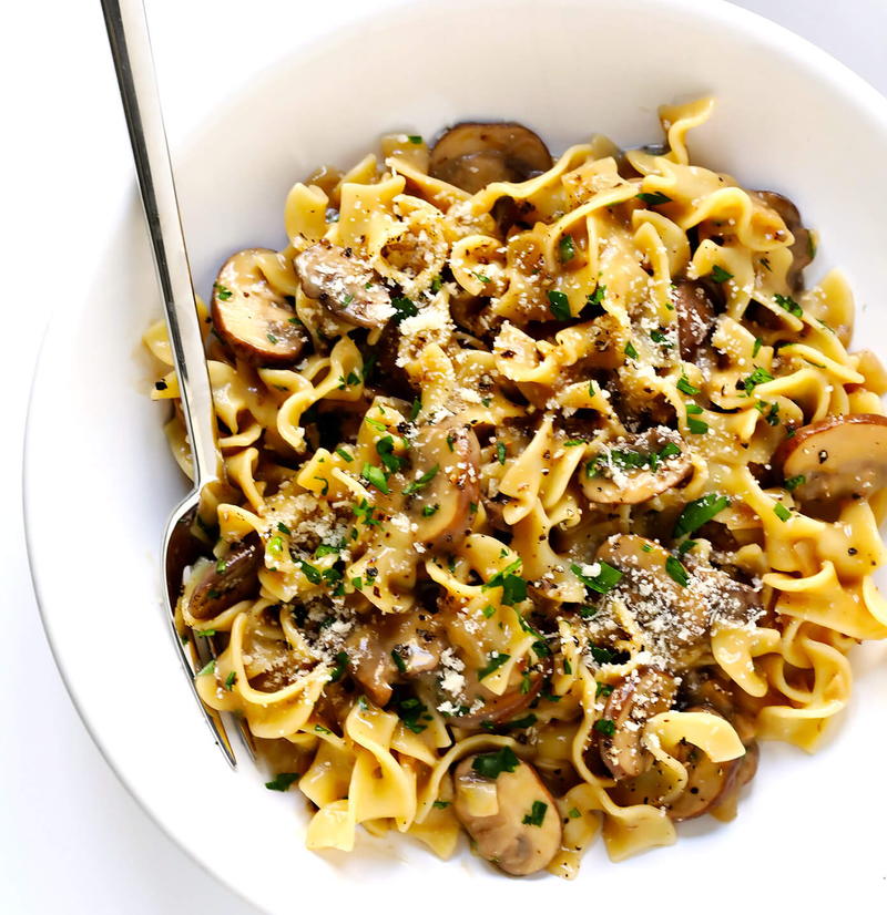 Easy Vegetarian Mushroom Stroganoff | RecipeLion.com