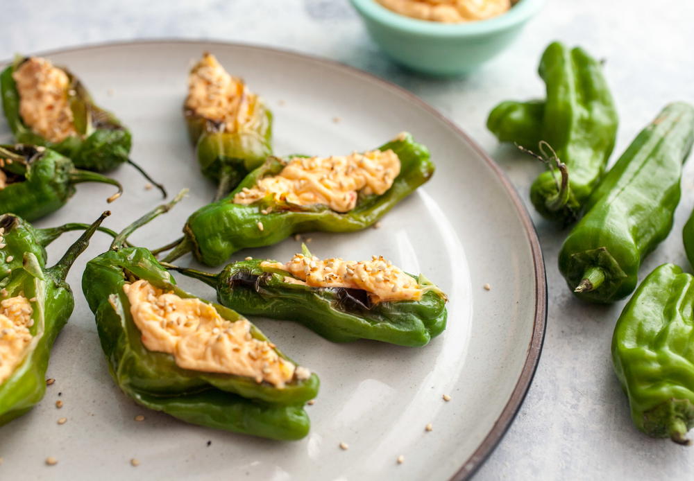 Pimento Cheese Stuffed Shishito Peppers | RecipeLion.com