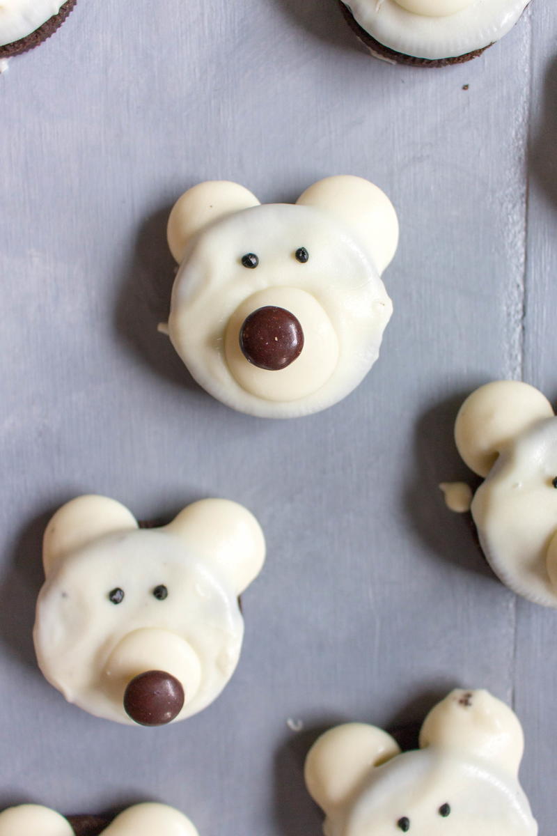 Polar Bear Cookies | RecipeLion.com