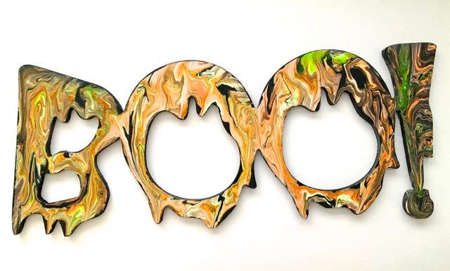 Boo! Halloween Door Plaque | AllFreeHolidayCrafts.com