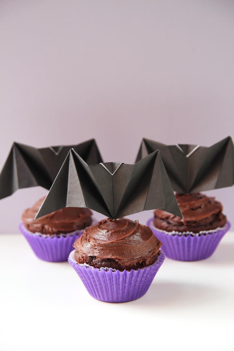 DIY Origami Bat Cupcake Toppers | AllFreeHolidayCrafts.com