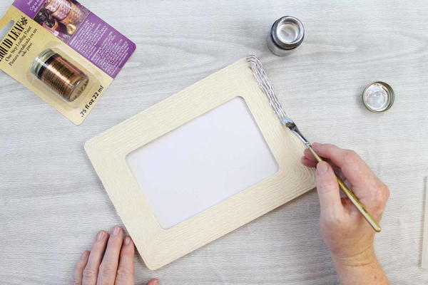 Metallic Picture Frames Hot Glue Craft | FaveCrafts.com