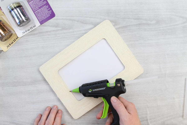 Metallic Picture Frames Hot Glue Craft | FaveCrafts.com