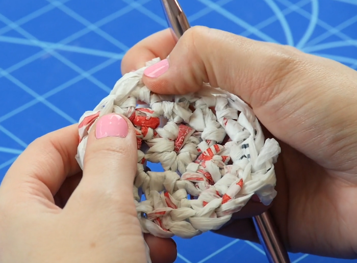 Plarn Crochet Scrubbies Pattern + Video! | FaveCrafts.com