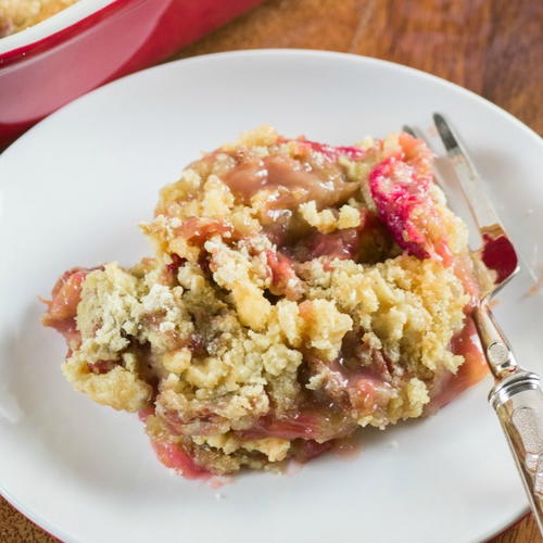 Rhubarb Dump Cake | RecipeLion.com