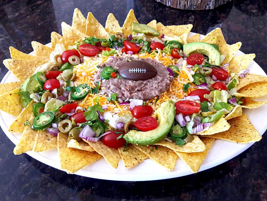 Super Delicious Nachos | RecipeLion.com