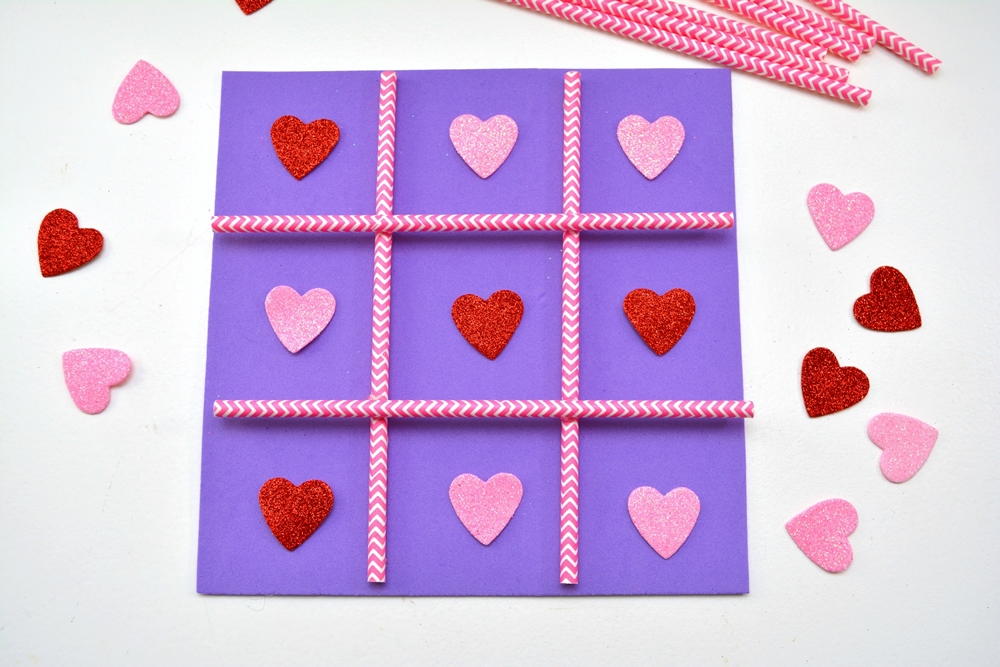 Valentines Day Tic Tac Toe Game | AllFreeKidsCrafts.com