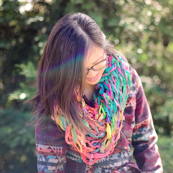 How to Arm Knit a Scarf [Video + Photo Tutorial] | FaveCrafts.com