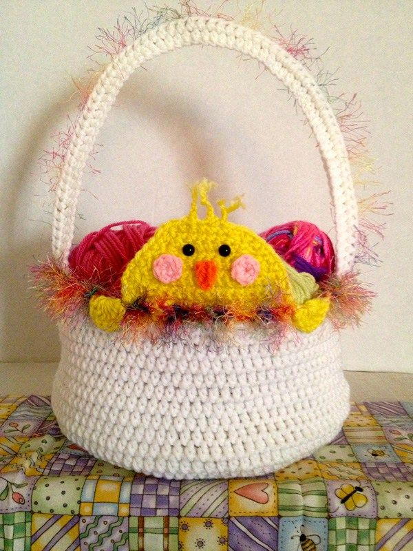 Baby Chick Easter Basket | AllFreeCrochet.com