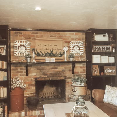 $3 DIY Farmhouse Scroll Sign | DIYIdeaCenter.com