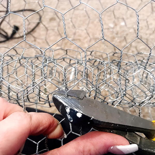 Step by Step Learn the Easiest Farmhouse DIY Lampshade Makeover Out of ...