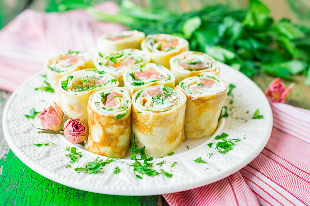 Salmon Pancake Rolls | RecipeLion.com