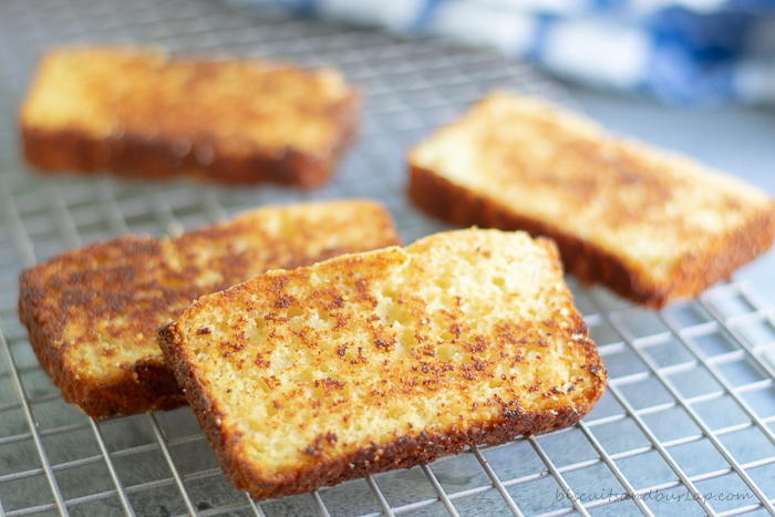 Toasted Cornbread | FaveSouthernRecipes.com