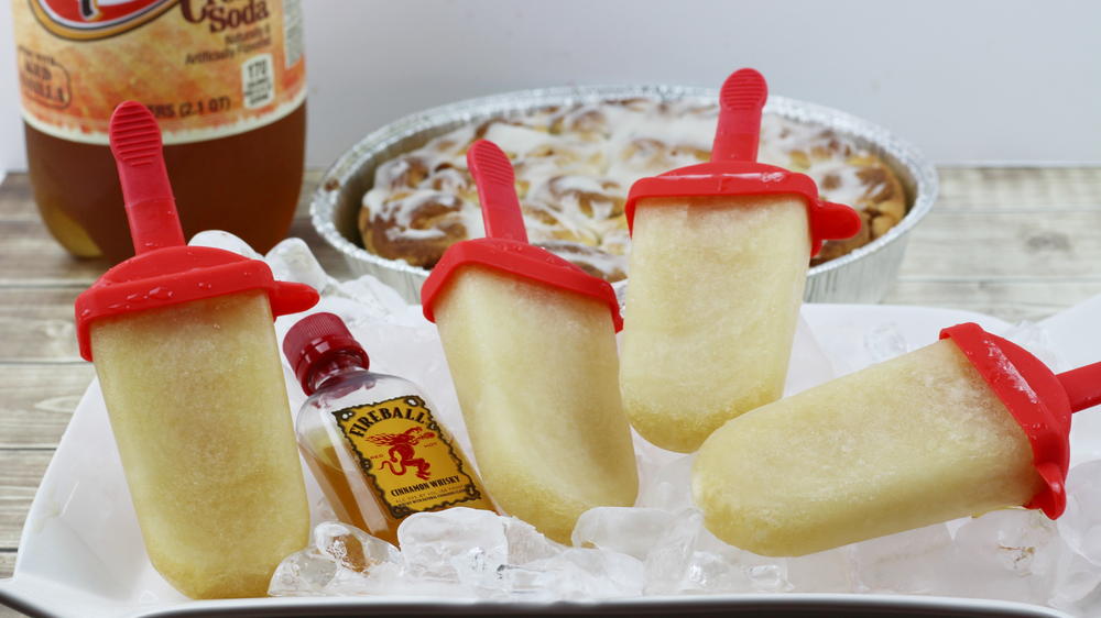 Cinnamon Roll Boozy Ice Pops | TheBestDessertRecipes.com