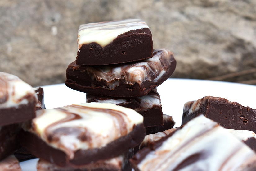 Chocolate Swirl Fudge | RecipeLion.com