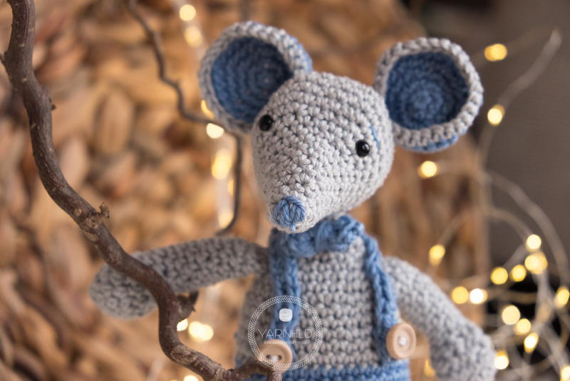 Lisa The Pumpkin Mouse | AllFreeCrochet.com