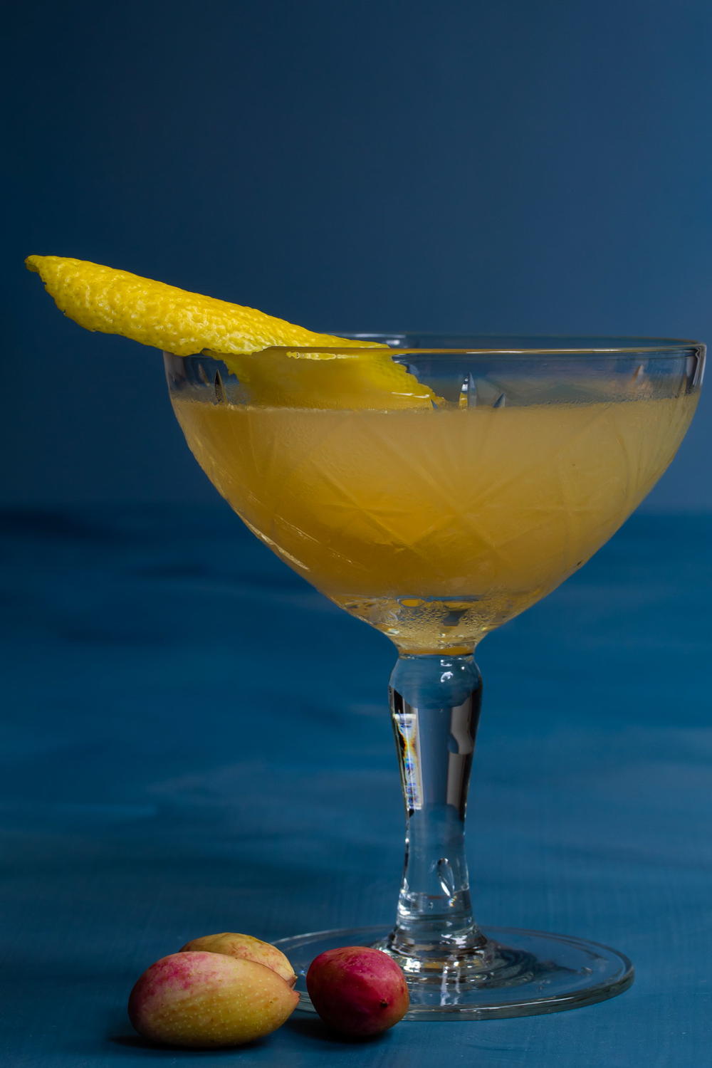 Pistachio Rose Rhubarb Japanese Cocktail | RecipeLion.com