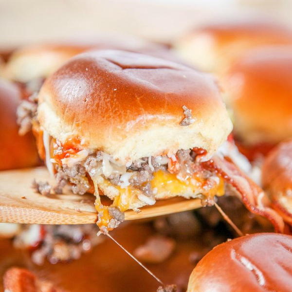 Cheeseburger Sliders | FaveSouthernRecipes.com