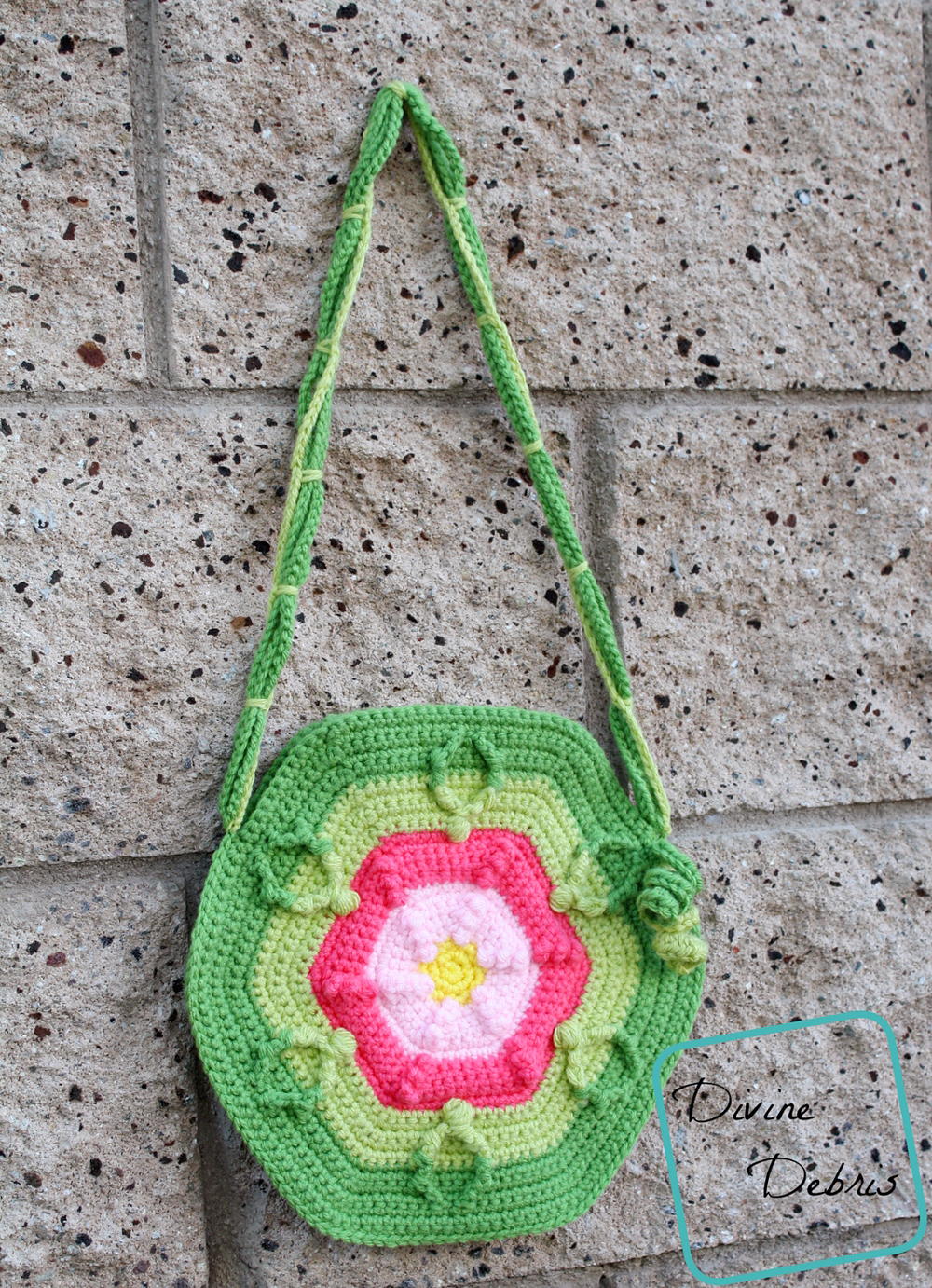 Lily Pad Purse | AllFreeCrochet.com