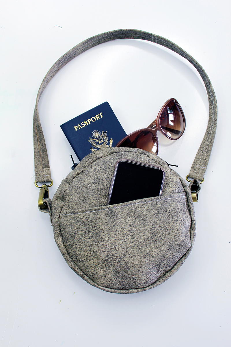 DIY Circle Purse with Printable Pattern | FaveCrafts.com