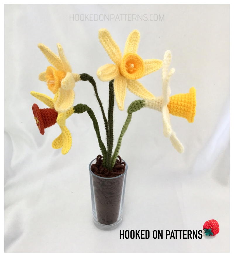 68 Crochet Flower Patterns to Make this Spring | AllFreeCrochet.com