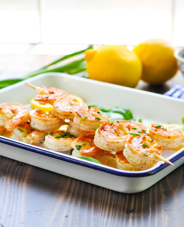 Lemon Garlic Herb Grilled Shrimp | FaveHealthyRecipes.com