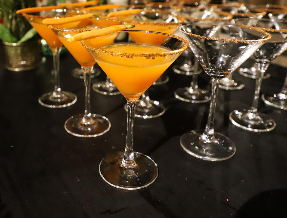 Sunset Cocktail | RecipeLion.com