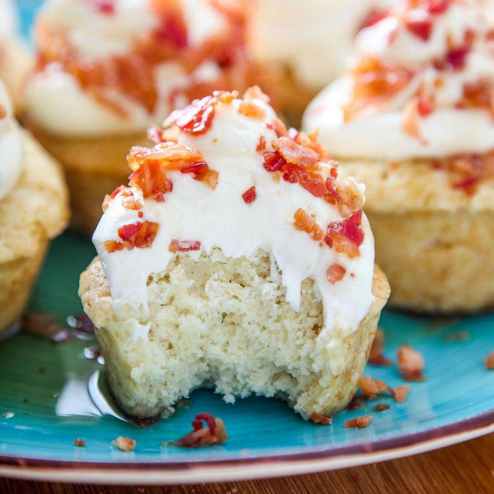 Maple Bacon Cupcakes | RecipeLion.com