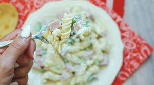 Copycat Ruby Tuesday Pasta Salad | RecipeLion.com