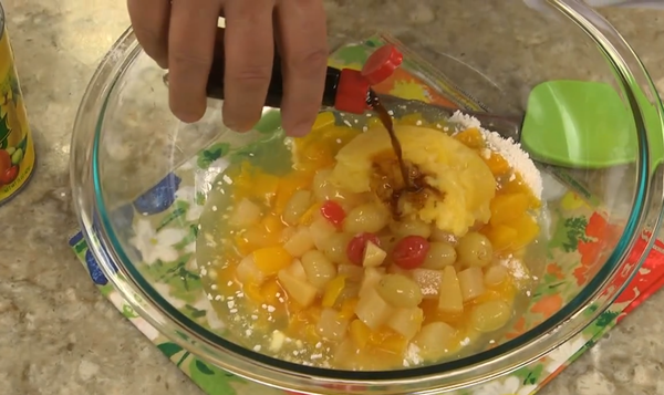 Poolside Party Fluff | MrFood.com