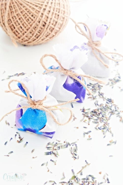 How to make Lavender Bags | DIYIdeaCenter.com