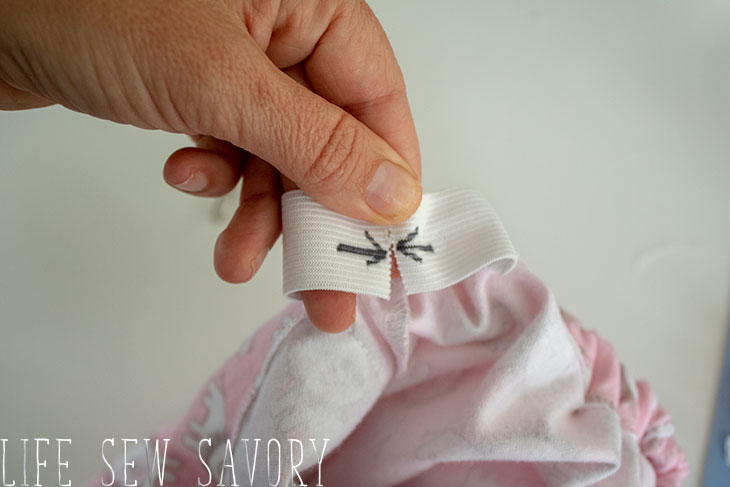 How to Sew Elastic | AllFreeSewing.com
