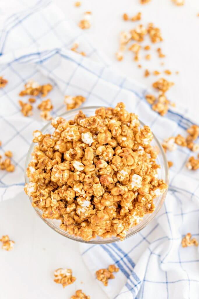 Amish Carmel Corn | RecipeLion.com