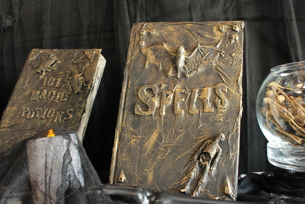 Spooky Spell Books | AllFreeHolidayCrafts.com