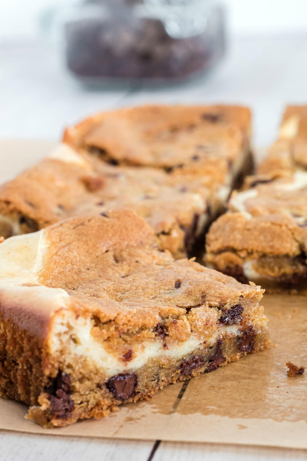 Chocolate Chip Cream Cheese Cookie Bars | RecipeLion.com